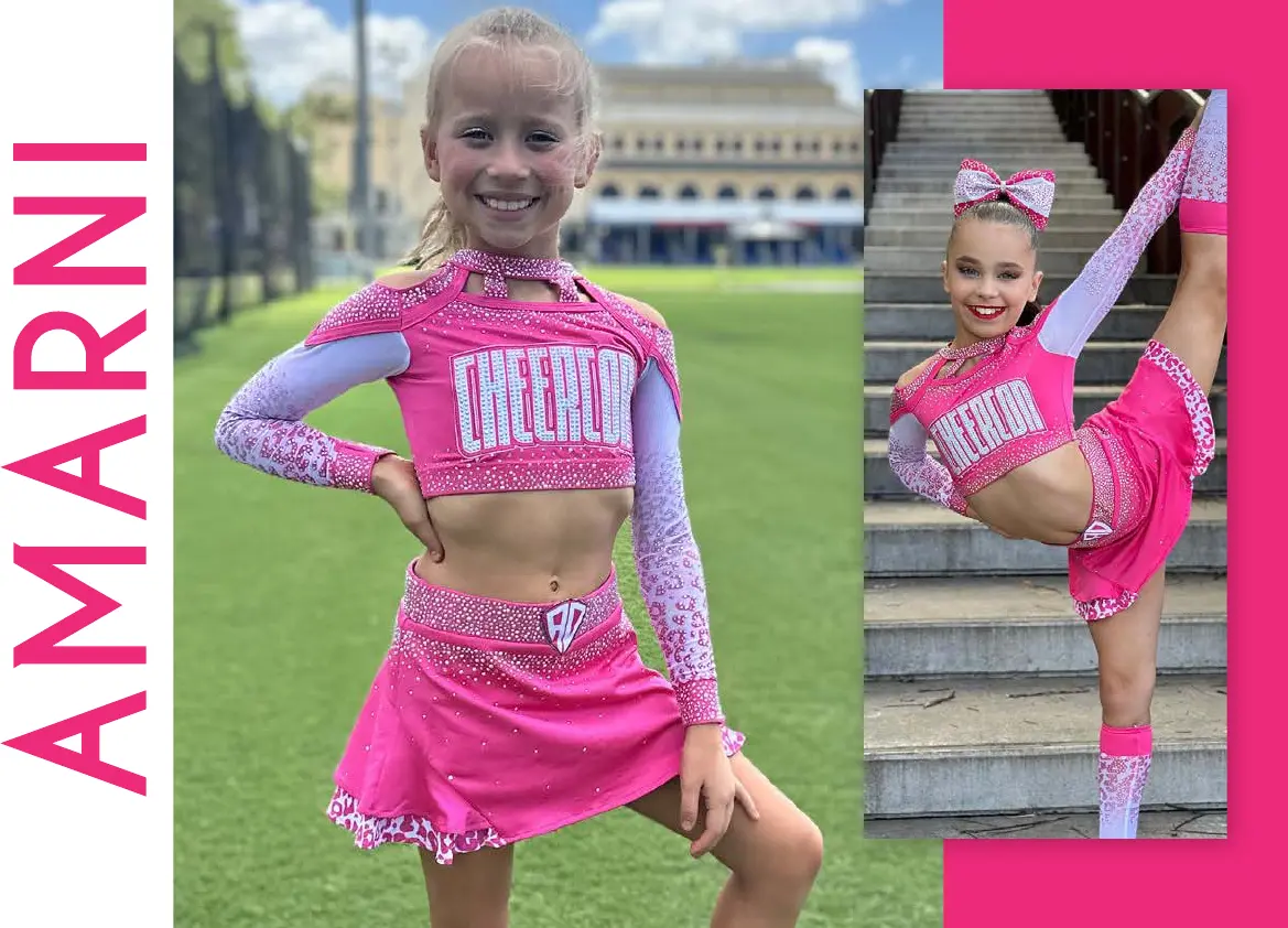 Fully Custom Uniform Lookbook : simplebooklet.com